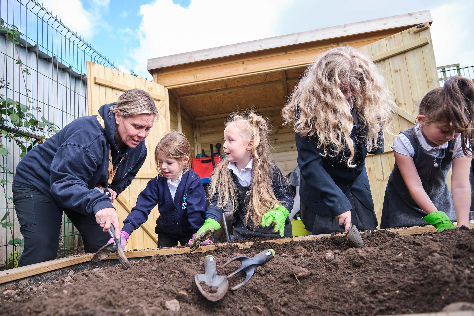 Wainwright Primary Academy's stunning garden transformation with RHS ...